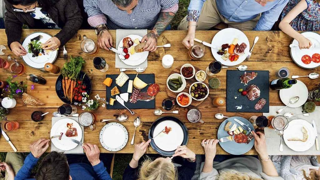 Food Safety Tips for Dining Out - Canadian Food Focus