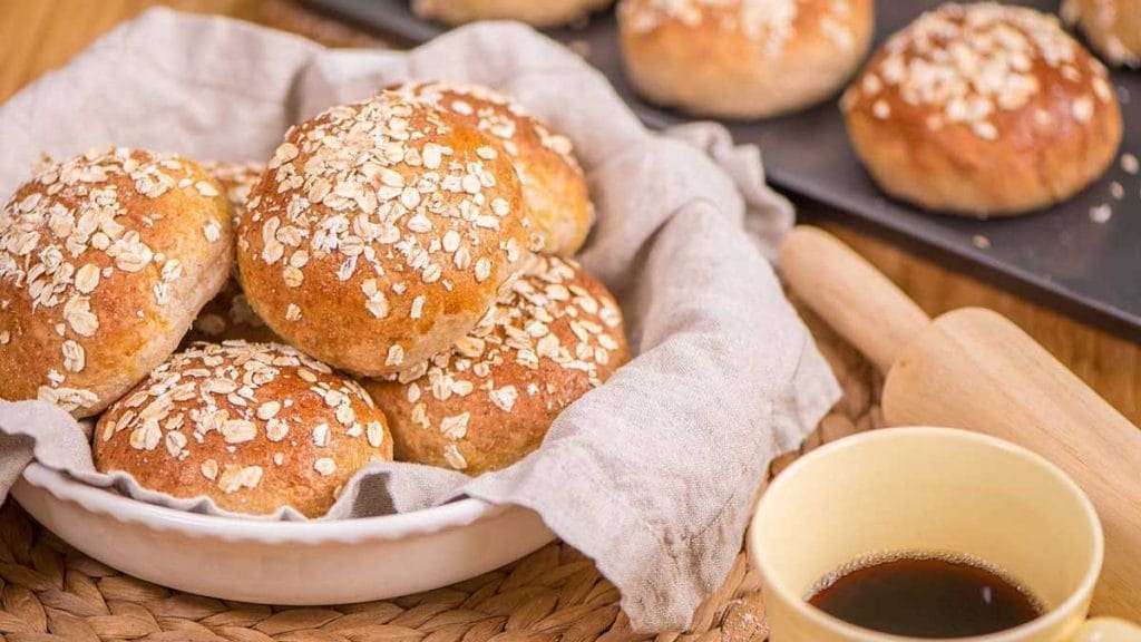 Honey Oat Buns - Canadian Food Focus